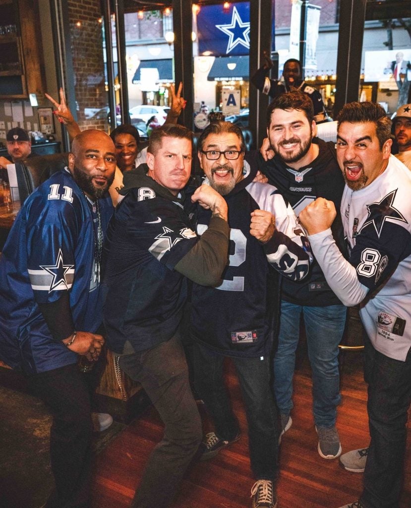 15 San Diego Sports Bars to Watch Your Favorite NFL Team | San Diego ...