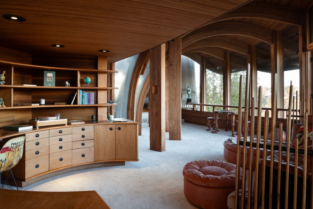 Inside La Jolla's Lotus House by Famed Architect Kendrick Kellogg